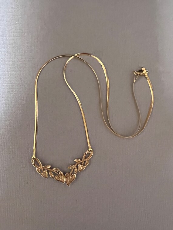 Vintage 10K Solid Gold Necklace. Has Beautiful Style … - Gem