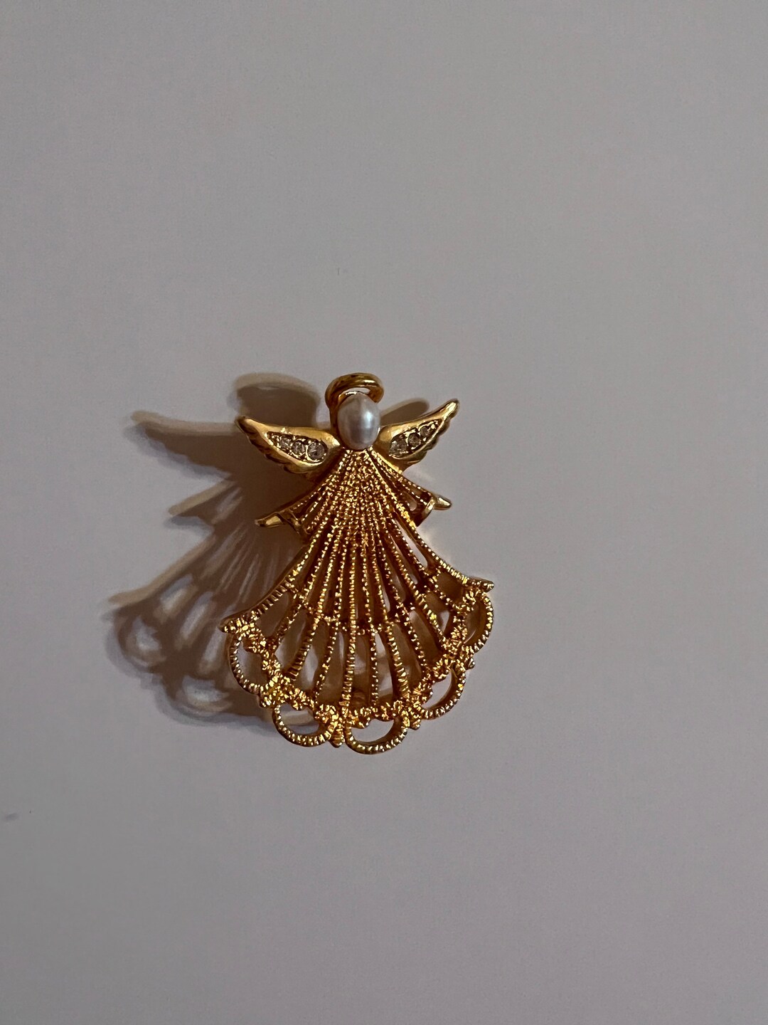 Vintage Angel Brooch/pin. Has Beautiful Workmanship. A Nice Gift to ...