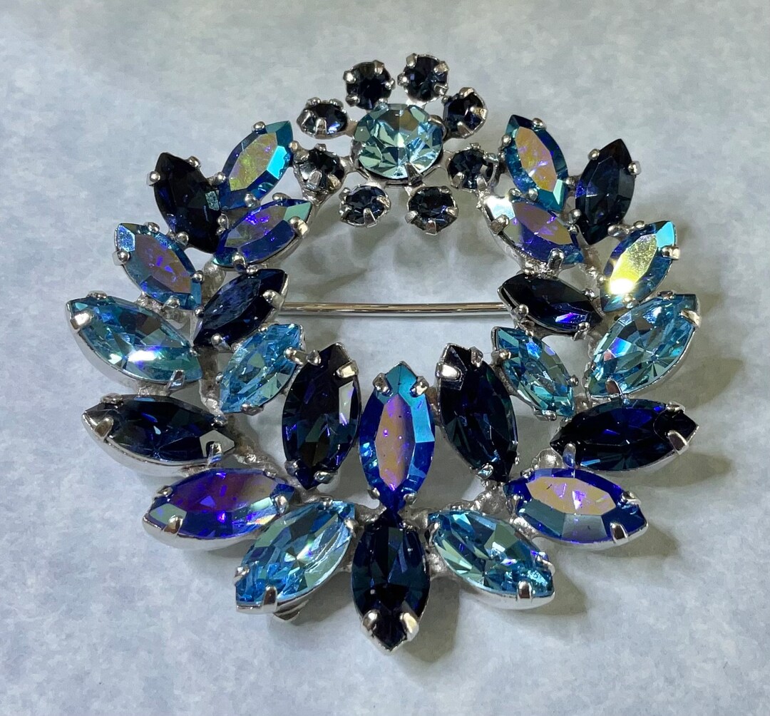 Sherman Jewellery Wreath Brooch Pin - Etsy