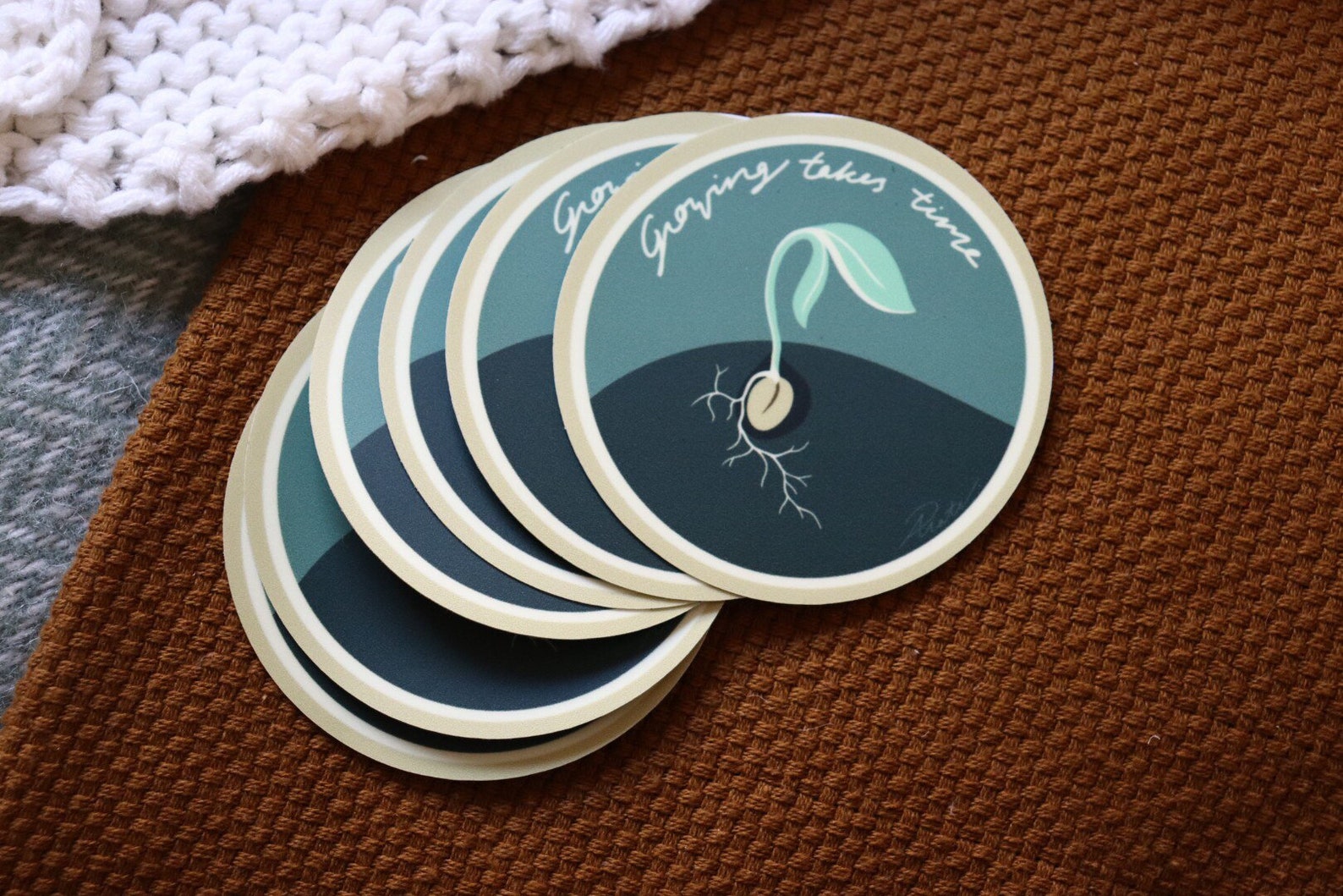 GROWING | GROWTH Round Sticker / Sticker - Etsy
