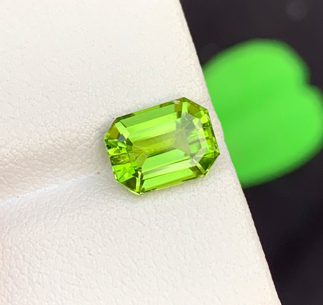 Natural Peridot Gemstones, Top Color Emerald Cut Peridot Loose Gemstone ...