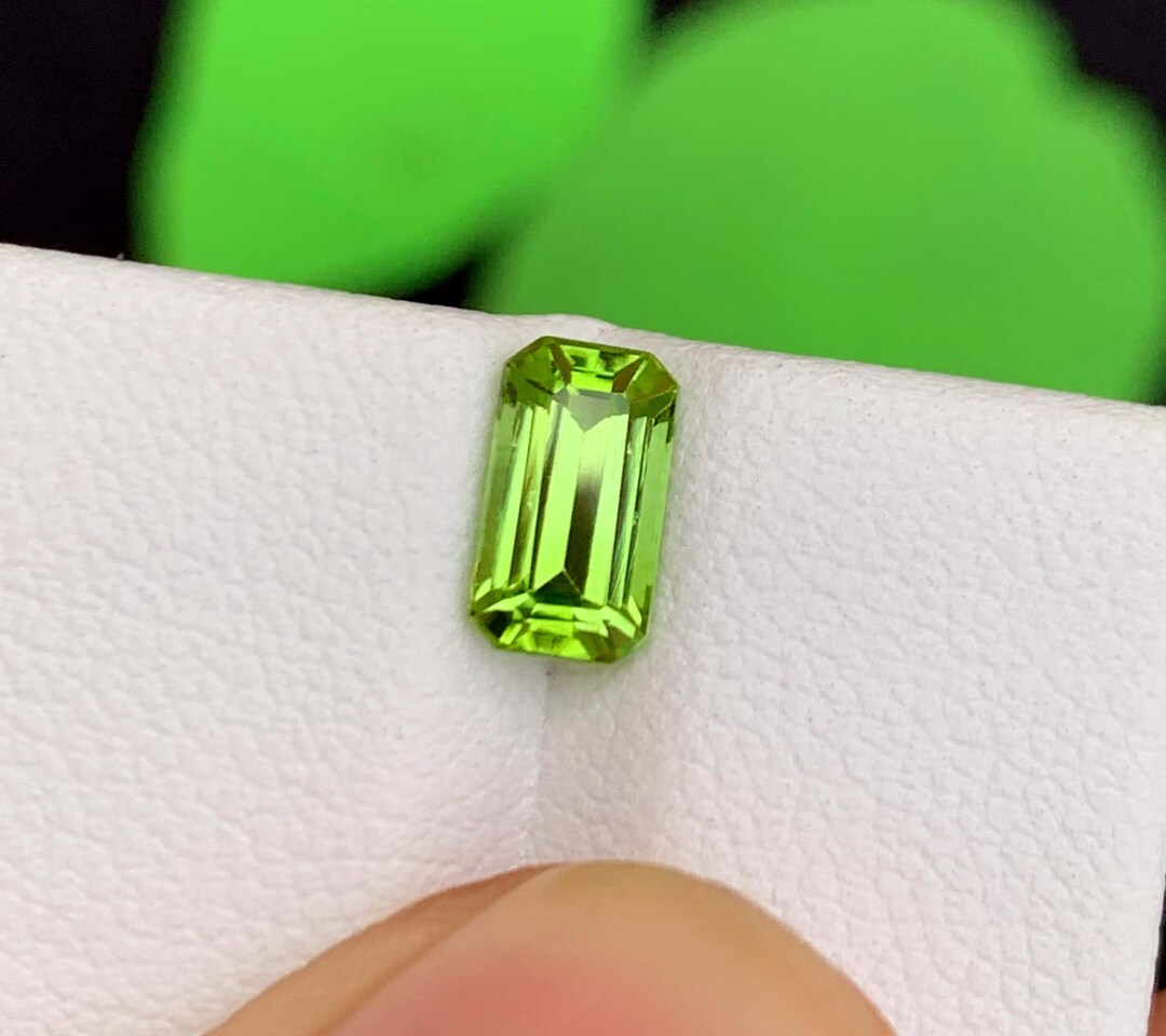 Natural Peridot Gemstones, Top Color Peridot Loose Gemstone From ...