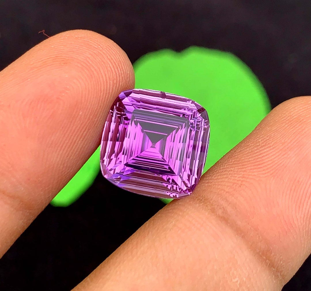 Exquisite Fancy Cut Natural Amethyst Gemstone , Amethyst Gemstone for ...