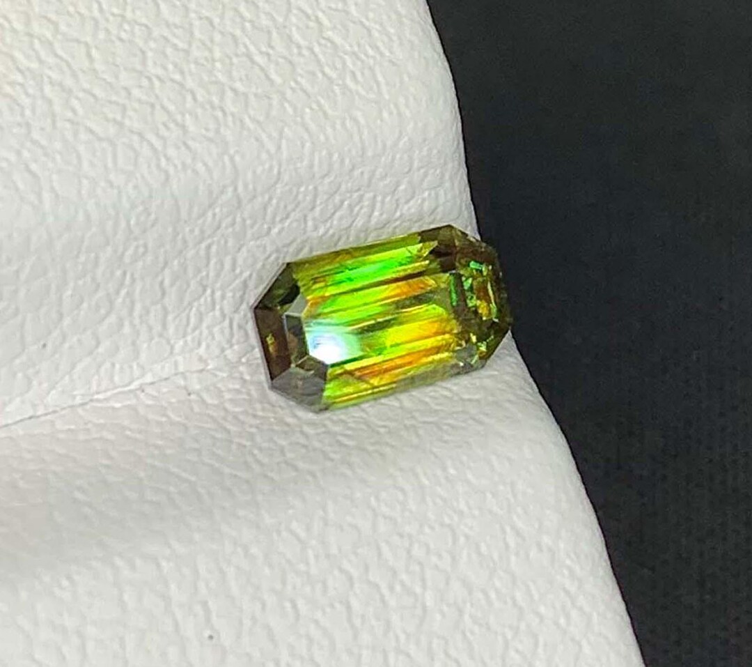 AIG Certified Green Chrome Sphene Gemstone: Lustrous Emerald Cut ...