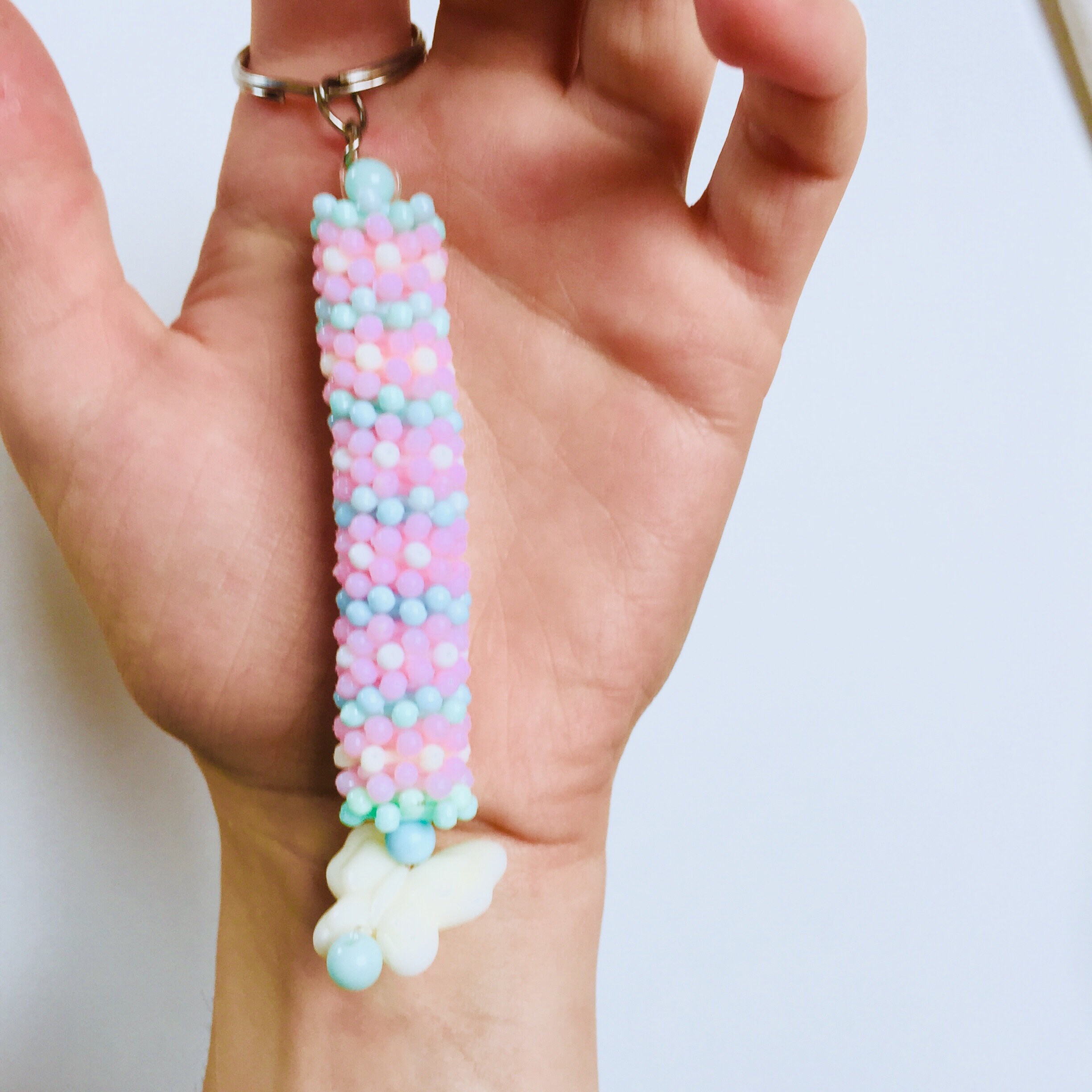 Llavero de mariposa pastel trans - Etsy España