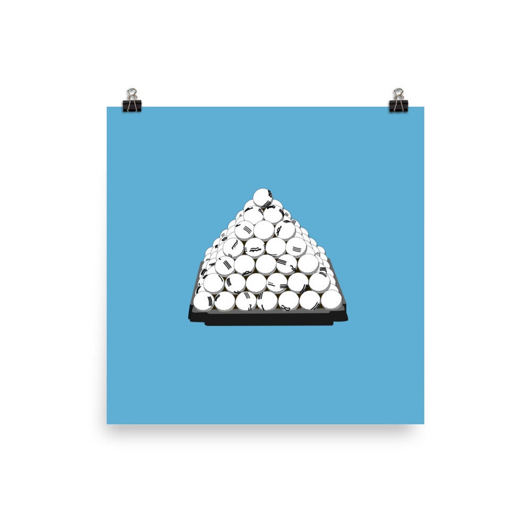 Fresh White Mids| Golf Driving Range White Practice Balls Pyramid ...