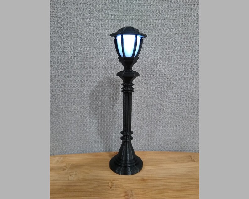 8 Inch Tall Street Light - Etsy