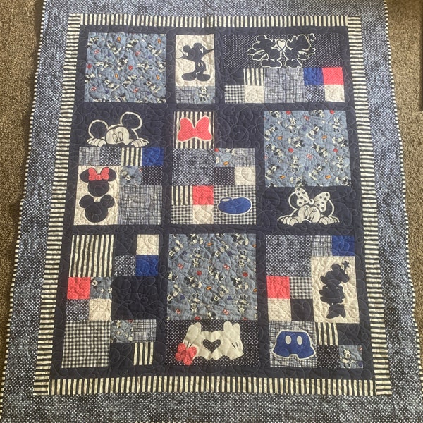 Mickey Mouse Quilt - Etsy