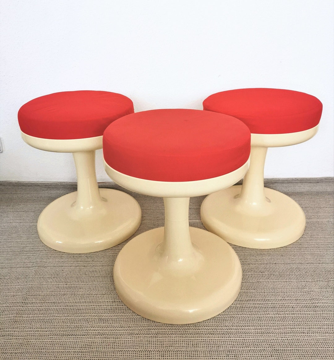 Iconic Space Age Tulip Stool Vanilla and Red, 60s 70s Panton Era German ...