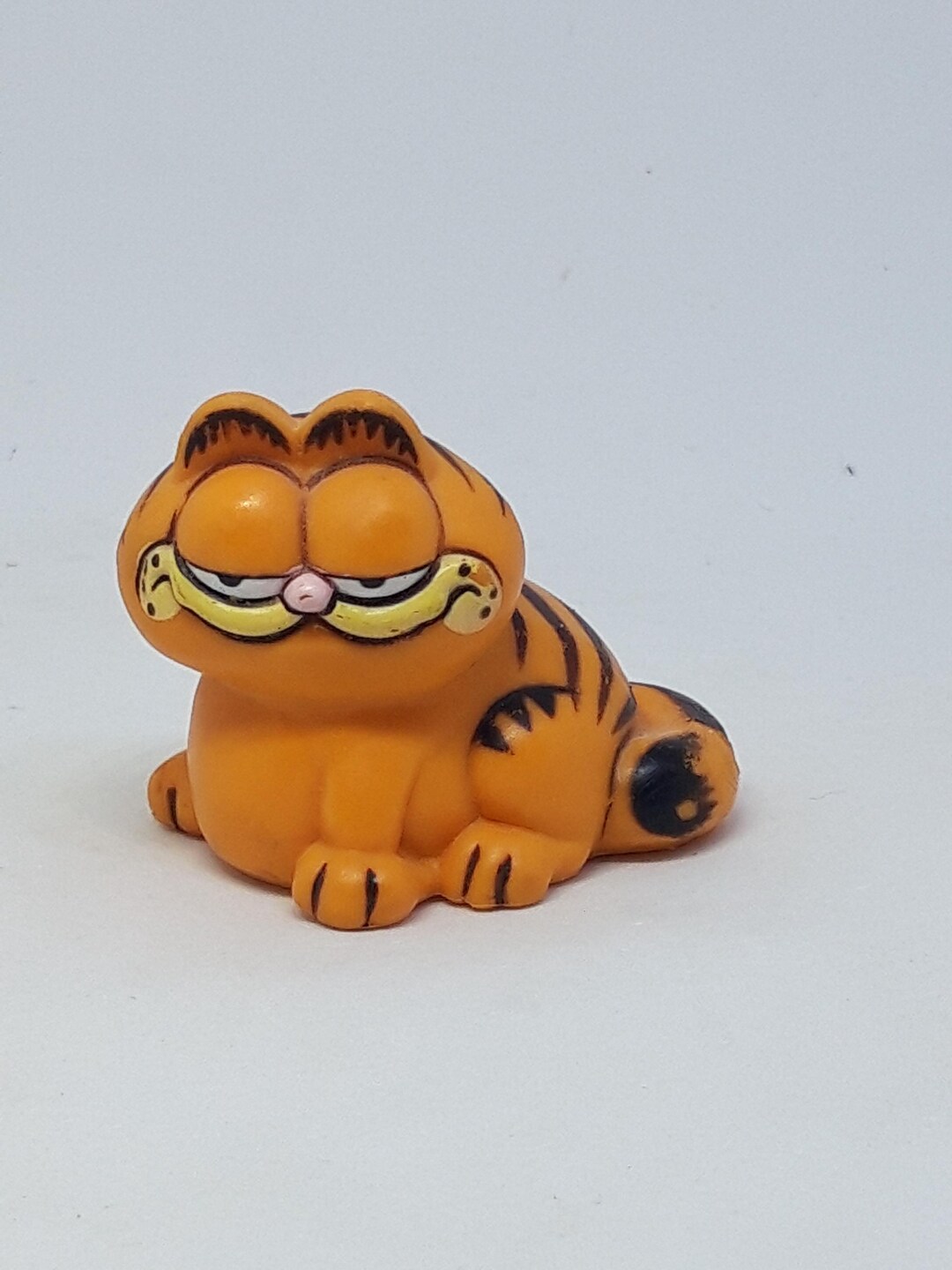 Vintage Garfield Figurine Marked Year 1981 - Etsy