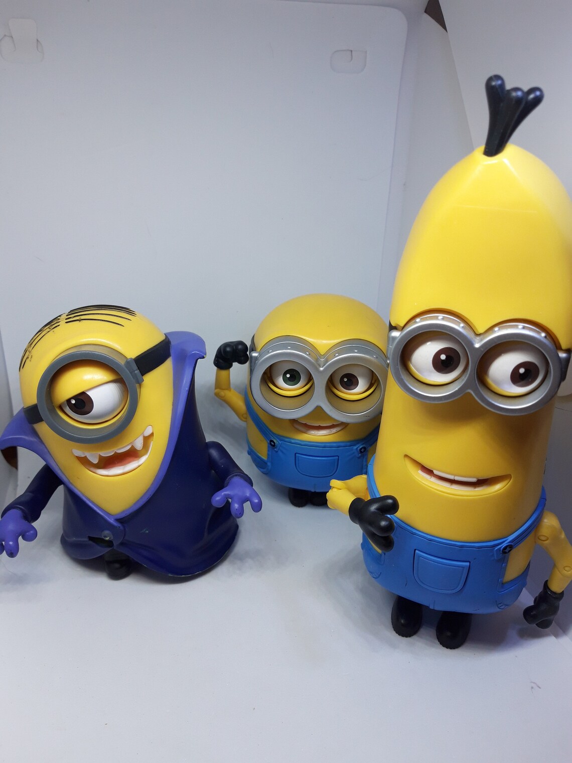 Set of 3 Minions: 2 With Moving Mouth and Closing Eyes Plus Dracula ...