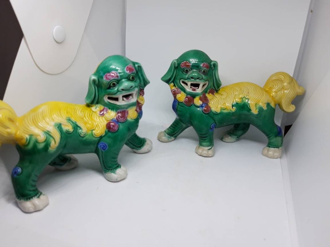 A Pair of Vintage Fu/foo Dogs/tample Hounds Porcelain Very Cute and ...