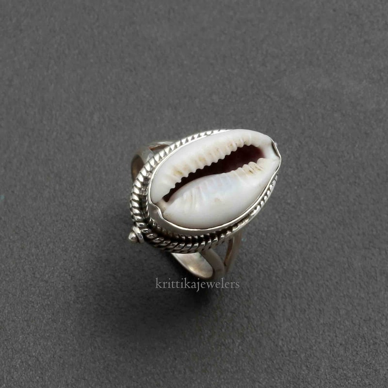 Cowrie Shell Ring - Etsy