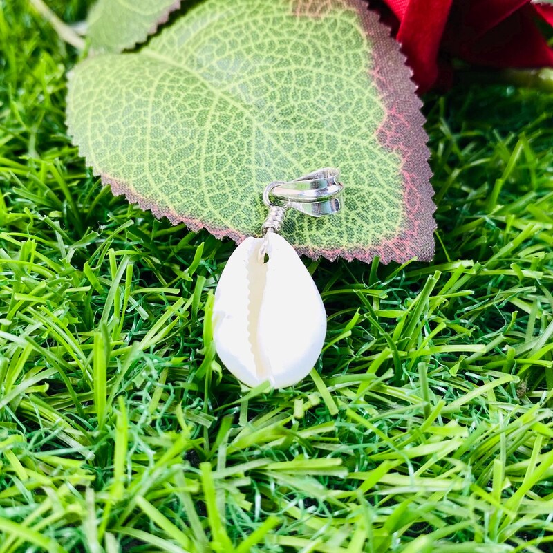 Cowrie Shell Pendant - Etsy