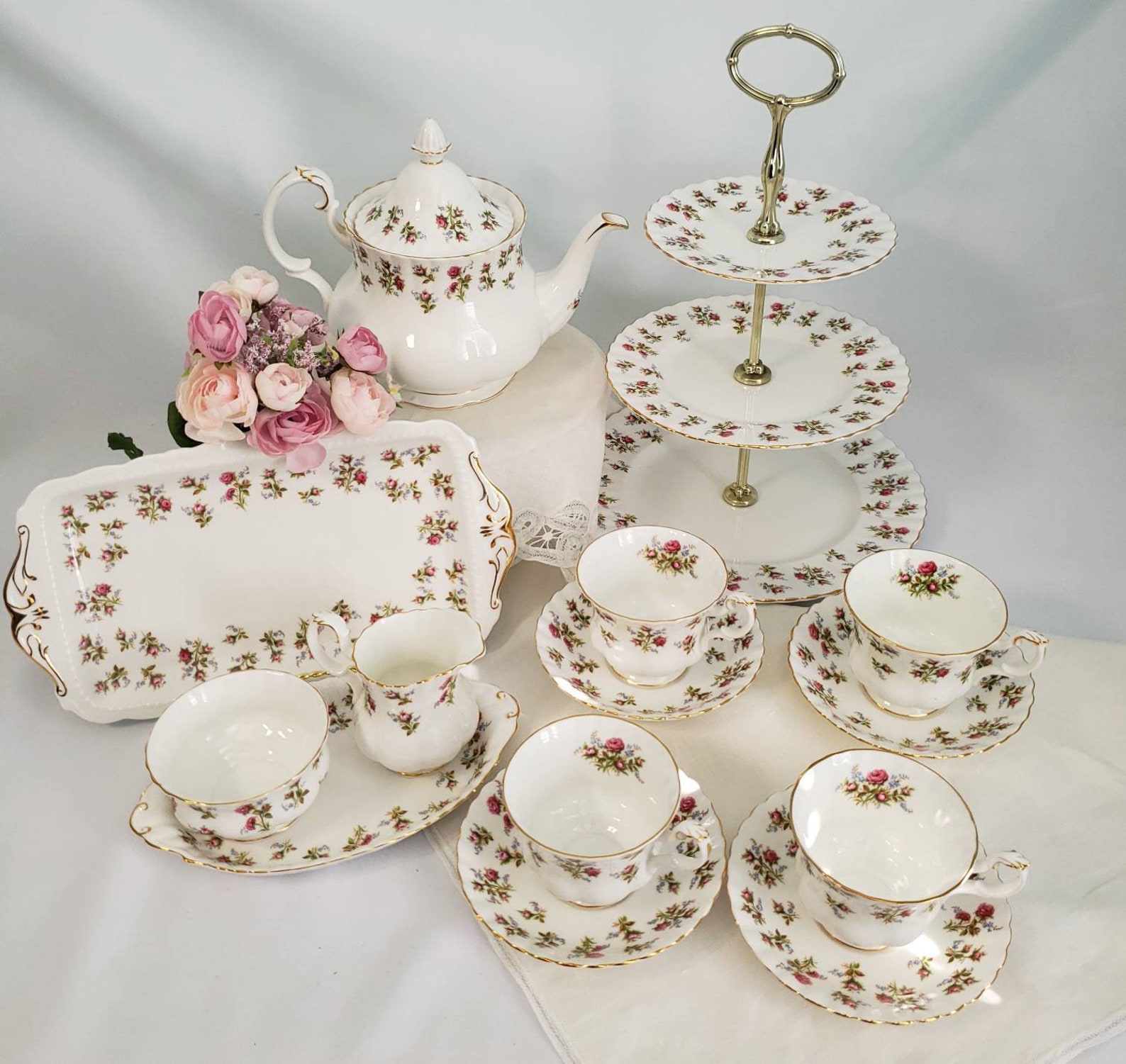 Royal Albert Winsome Full tea set. 1970s. | Etsy