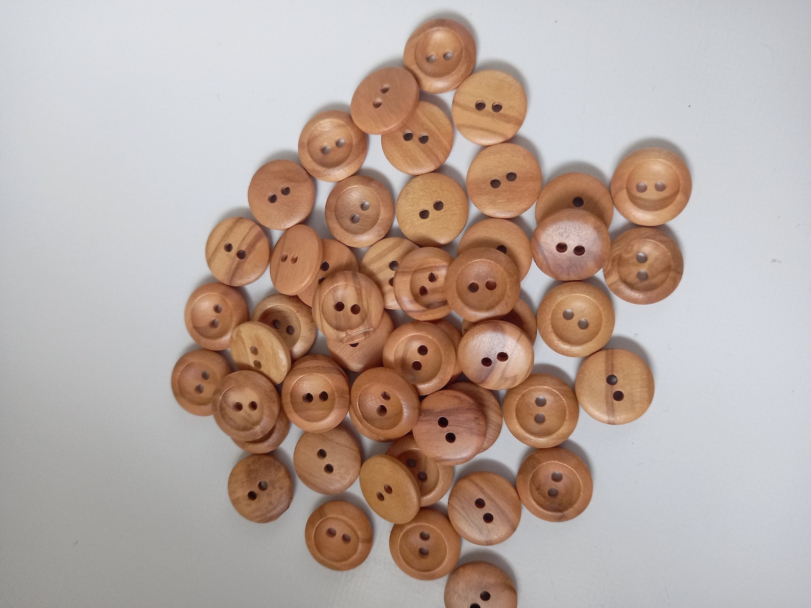 Wooden Buttons Toggles & 2 Hole or 4 Hole Round Buttons 15mm to 30mm - Etsy