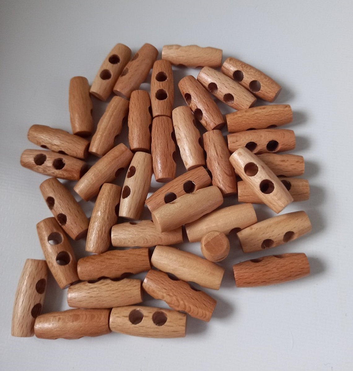 Wooden Buttons Toggles & 2 Hole or 4 Hole Round Buttons 15mm to 30mm - Etsy