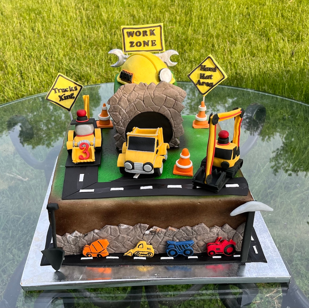 Edible Fondant Construction Site - Etsy