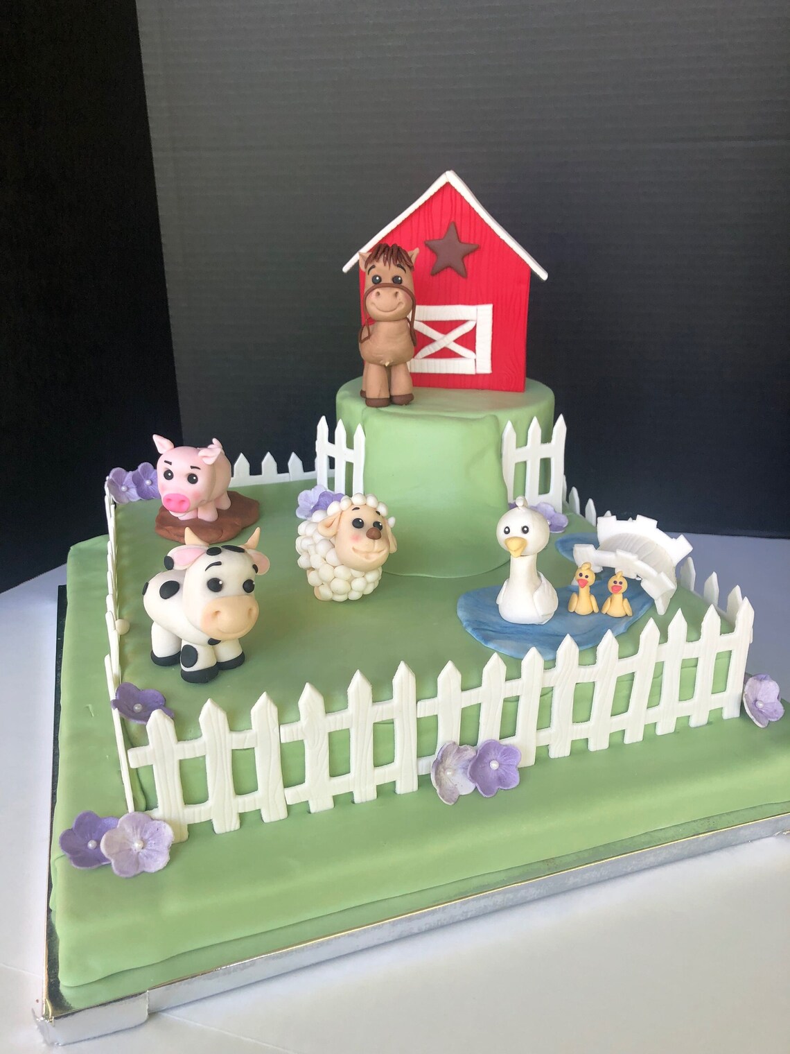 Edible Fondant Farm Animals and Barn - Etsy