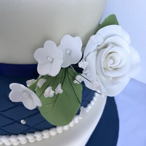 Gorgeous Edible Sugar Paste Roses - Etsy