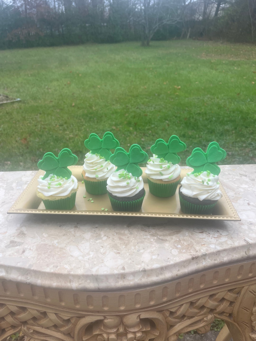 Edible Fondant Shamrock Cupcake Toppers - Etsy