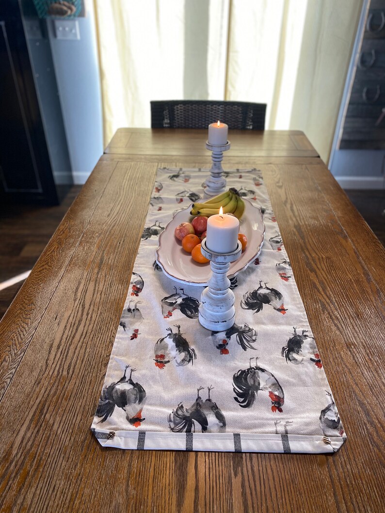 Farmhouse Roosters Table Runner - Etsy