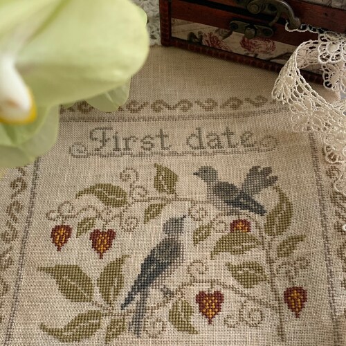 PDF Pattern. Design first Date .downloaded - Etsy