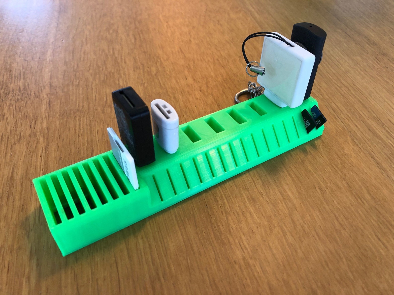 3D Printed USB Flash Drive, SD and Micro SD Card Holder, 2 Sizes - Etsy
