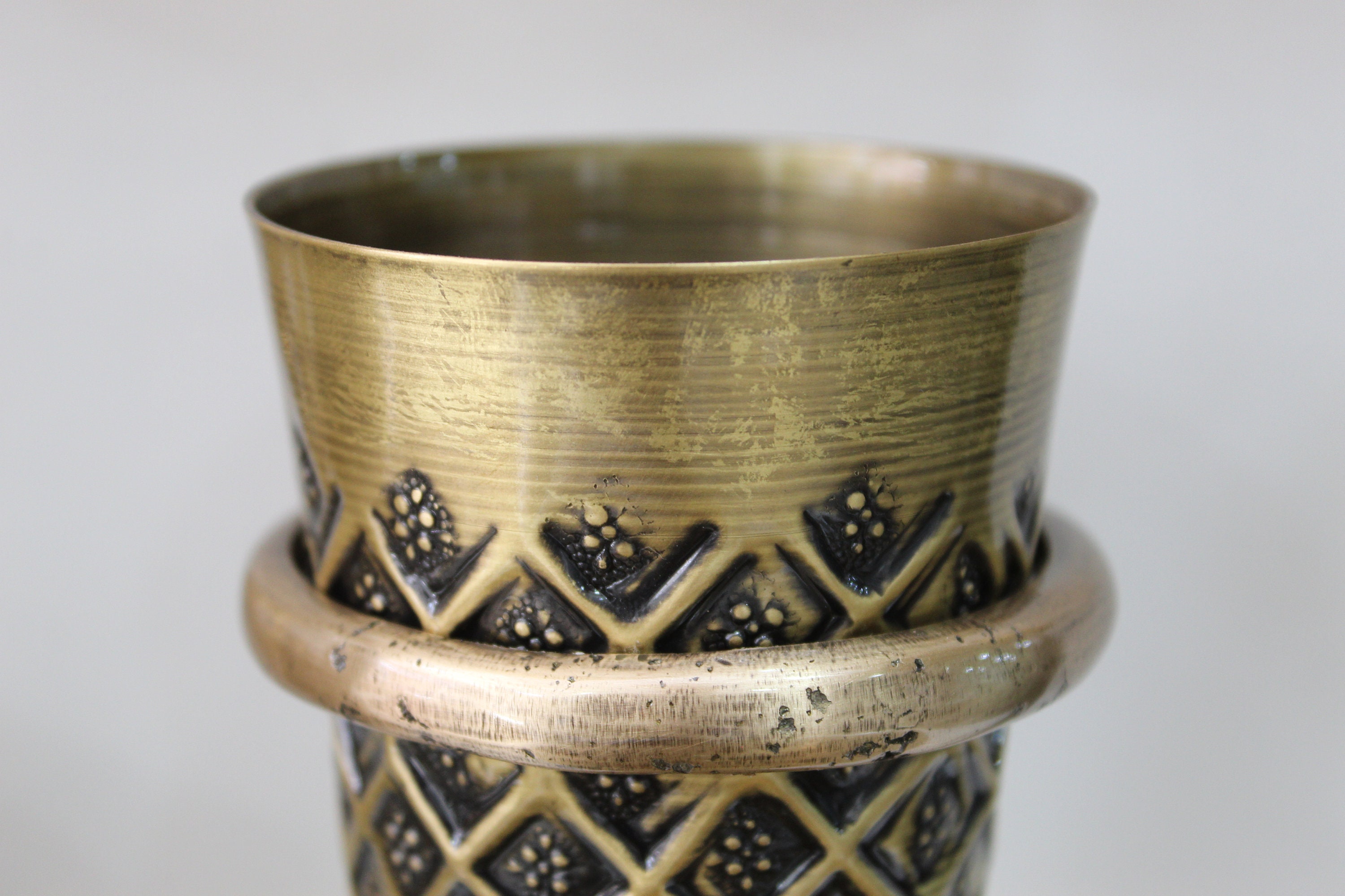 Solid Brass Bronze Toothbrush Holder , Personalized Toothbrush Rug ...