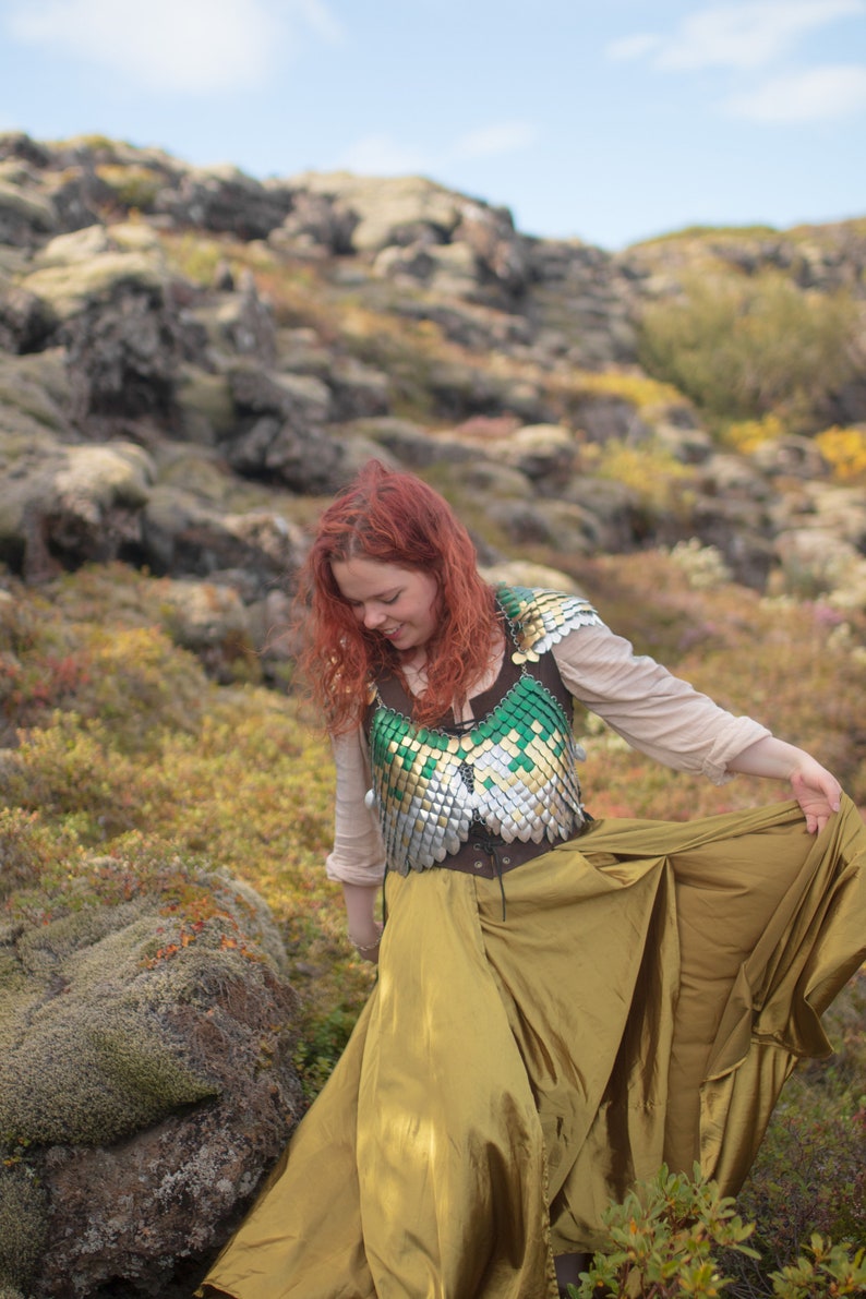Elven Queen Scalemail Breastplate (dragon Chainmail Ren Faire Shoulder ...