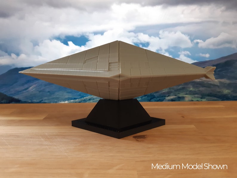 Calvine UFO Photo Model - Retro / Sci Fi / Area 51 / UAP / Geek Gift ...
