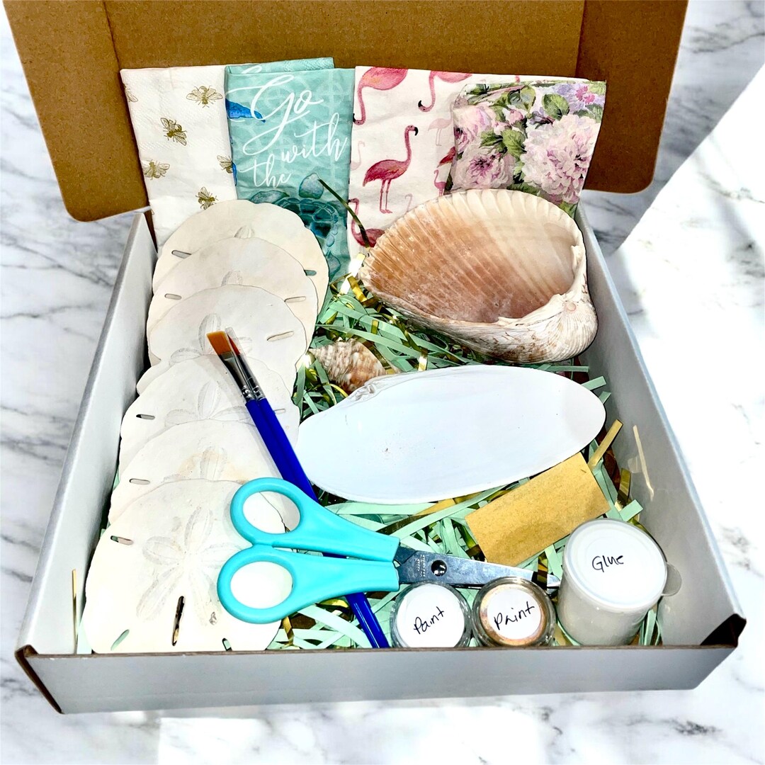 Coastal Creations DIY Sand Dollar Decoupage & Scallop Shell Craft Kit ...