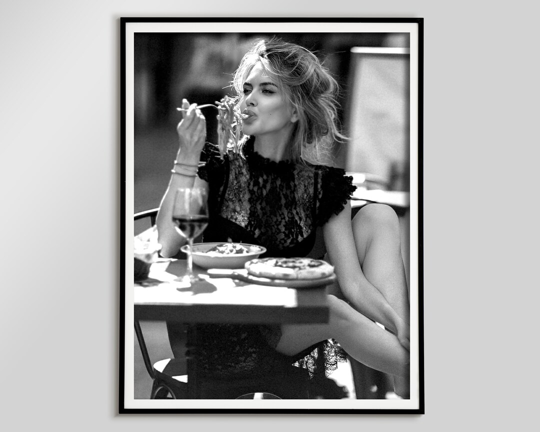 Italian Woman Eating Spaghetti Poster, 1950, Black and White Vintage ...