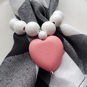 Valentine Napkin Rings, Pink Heart Beaded Napkin Holders for Valentine ...