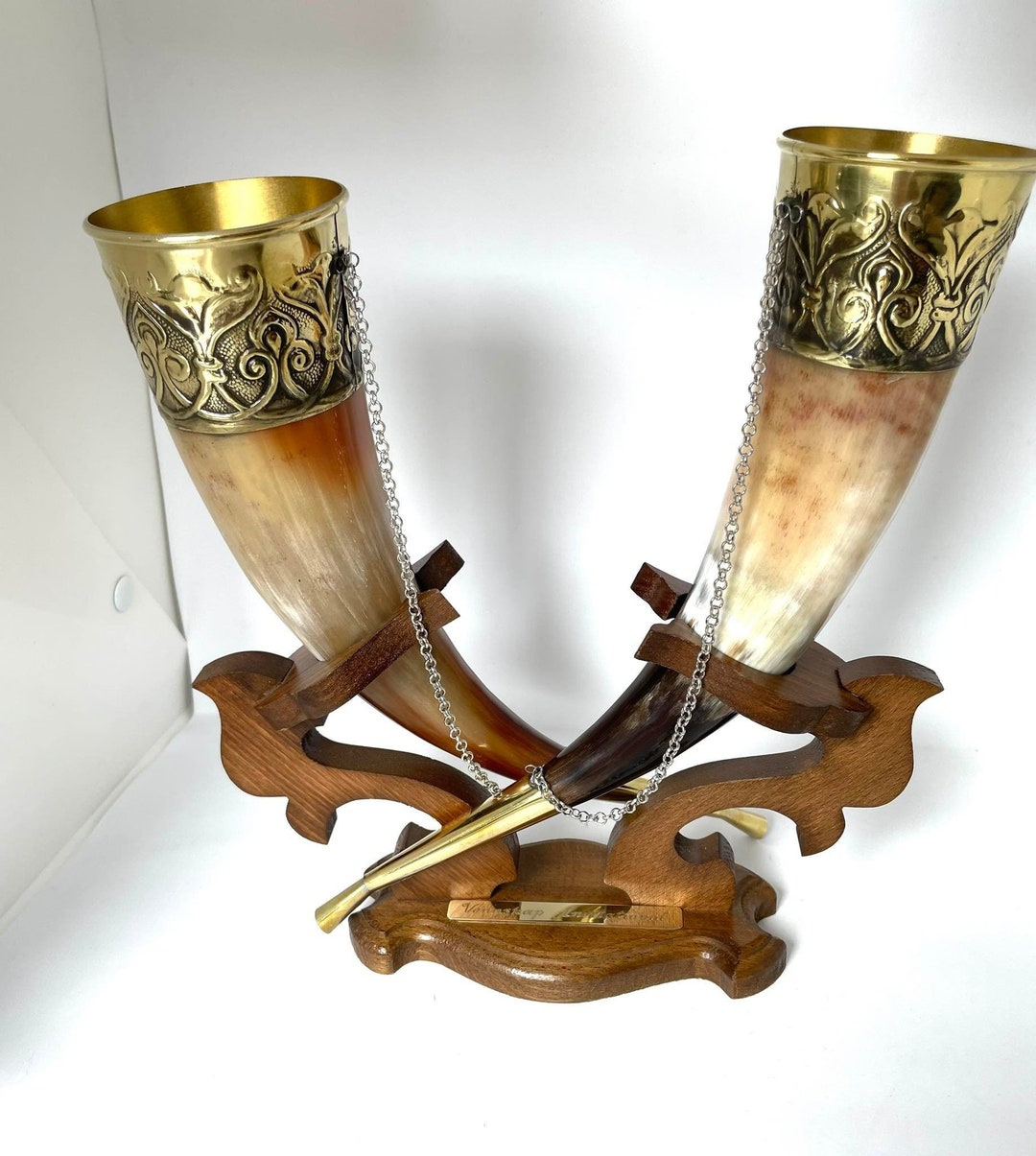Handmade Cow Horn Drinking Horn Set: Medieval Viking Groomsmen Gift - Etsy