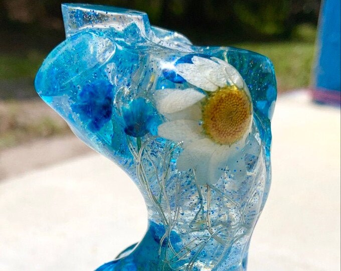 Female Body Goddess Sculpture 3.5/ Resin - Etsy