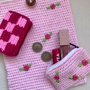 Crochet Coin Purse, Rose Embroidered Pouch - Etsy