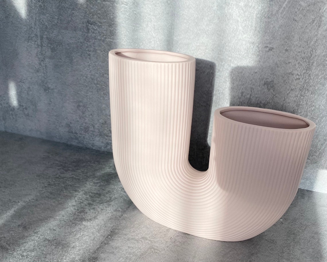 U shaped vase Textured Vase Ripple Vase Ridge vase | Etsy