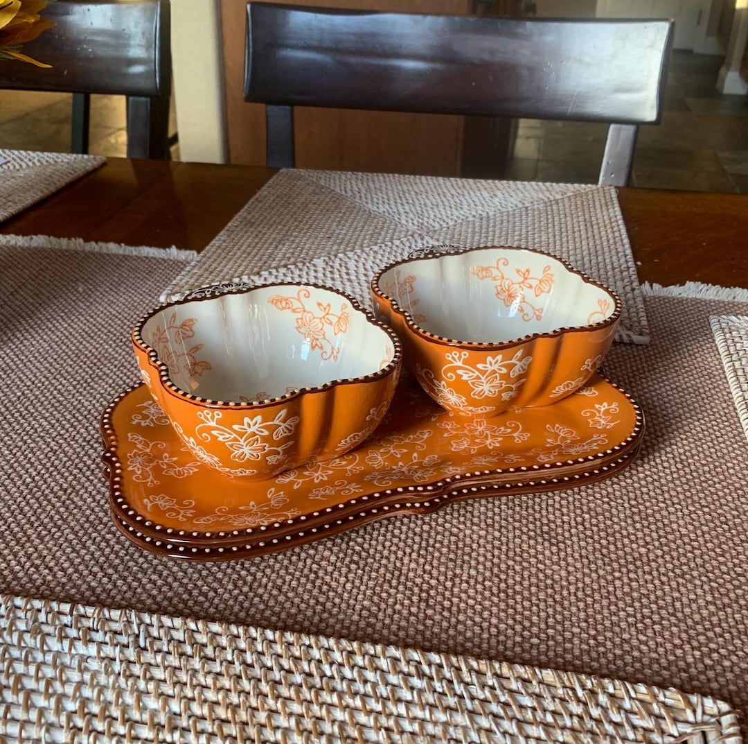 TEMPTATIONS Floral Lace Design Two Bowls and Serving Platters ...