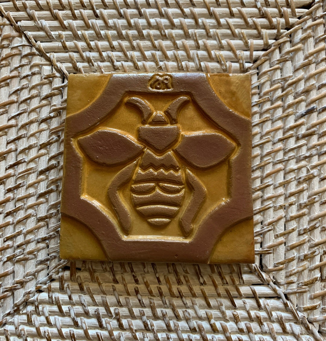 Vintage Ceramic Handmade Tile Depicting Honey Bee Made in 1989 - Etsy