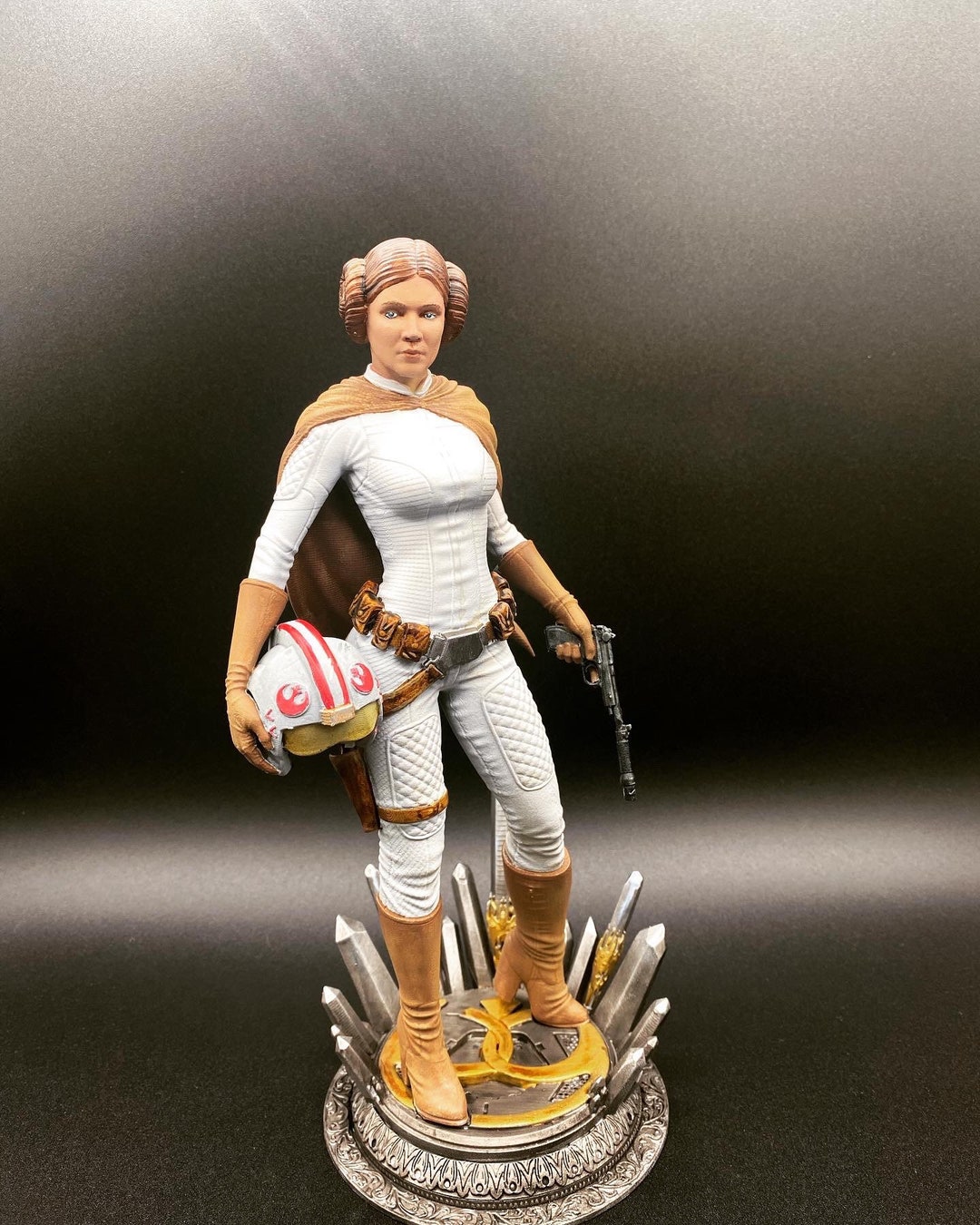 STAR WARS Princess Leia Fully Painted Statue 14 Inches Tall. - Etsy