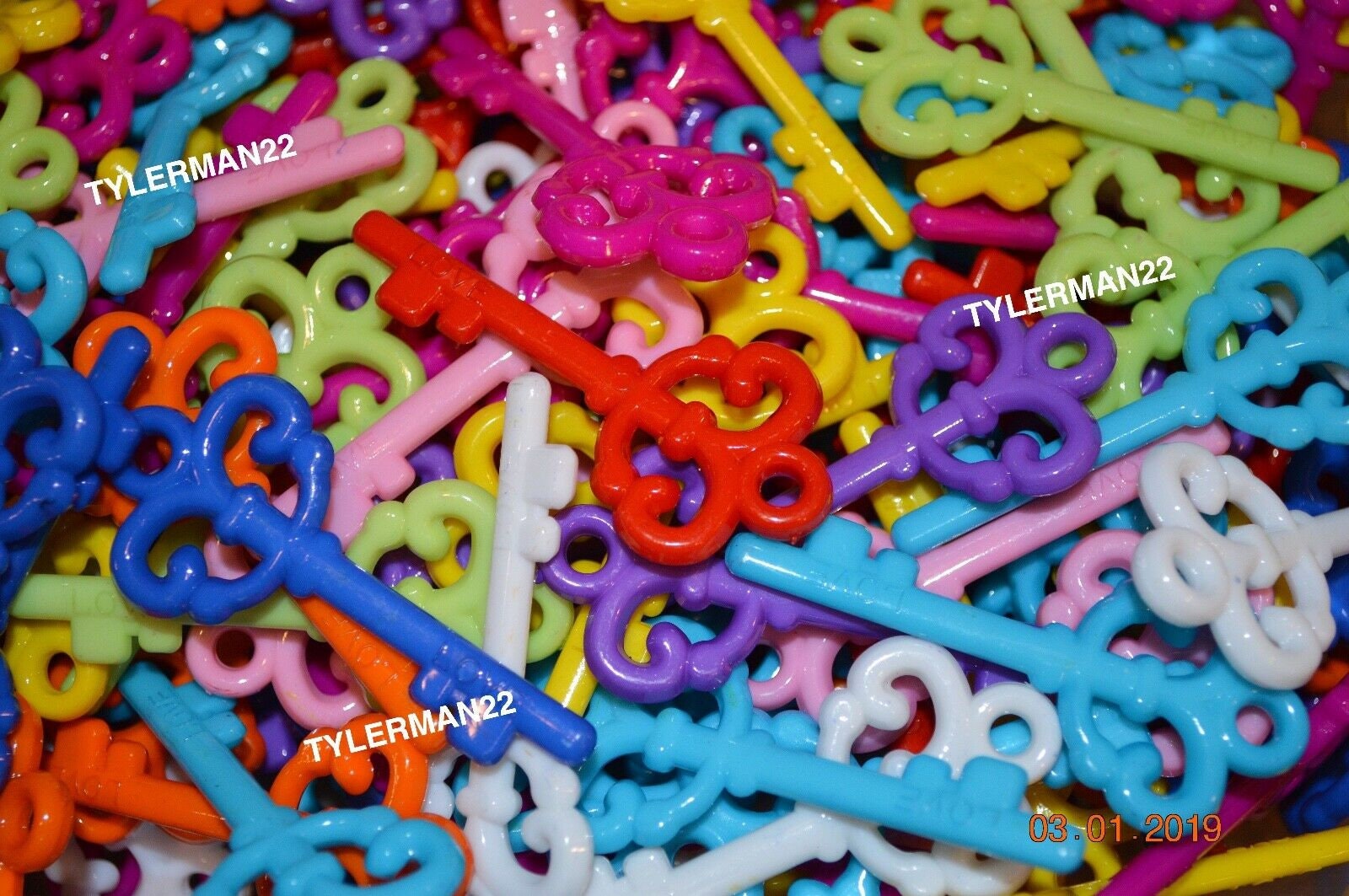 Fun Colorful Acrylic Keys Bird Parrot Toy Part Crafts Scrapbooking 2 3/ ...