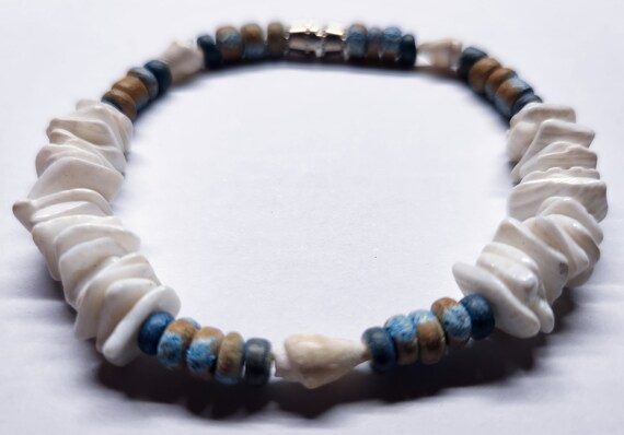 Artsy surf style natural stone and shell bracelet - Gem