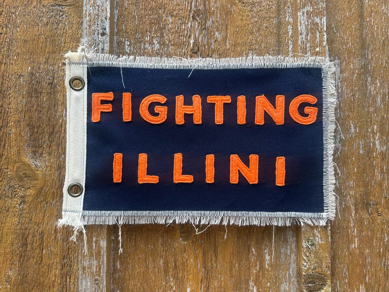 Vintage Inspired Fighting Illini Camp Flag: University of Illinois Dorm ...