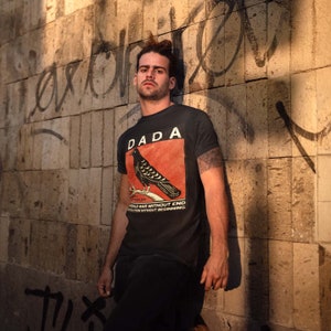 Dada Manifesto, 1918 T-shirt (surrealism Inspiration) Crow, Raven ...