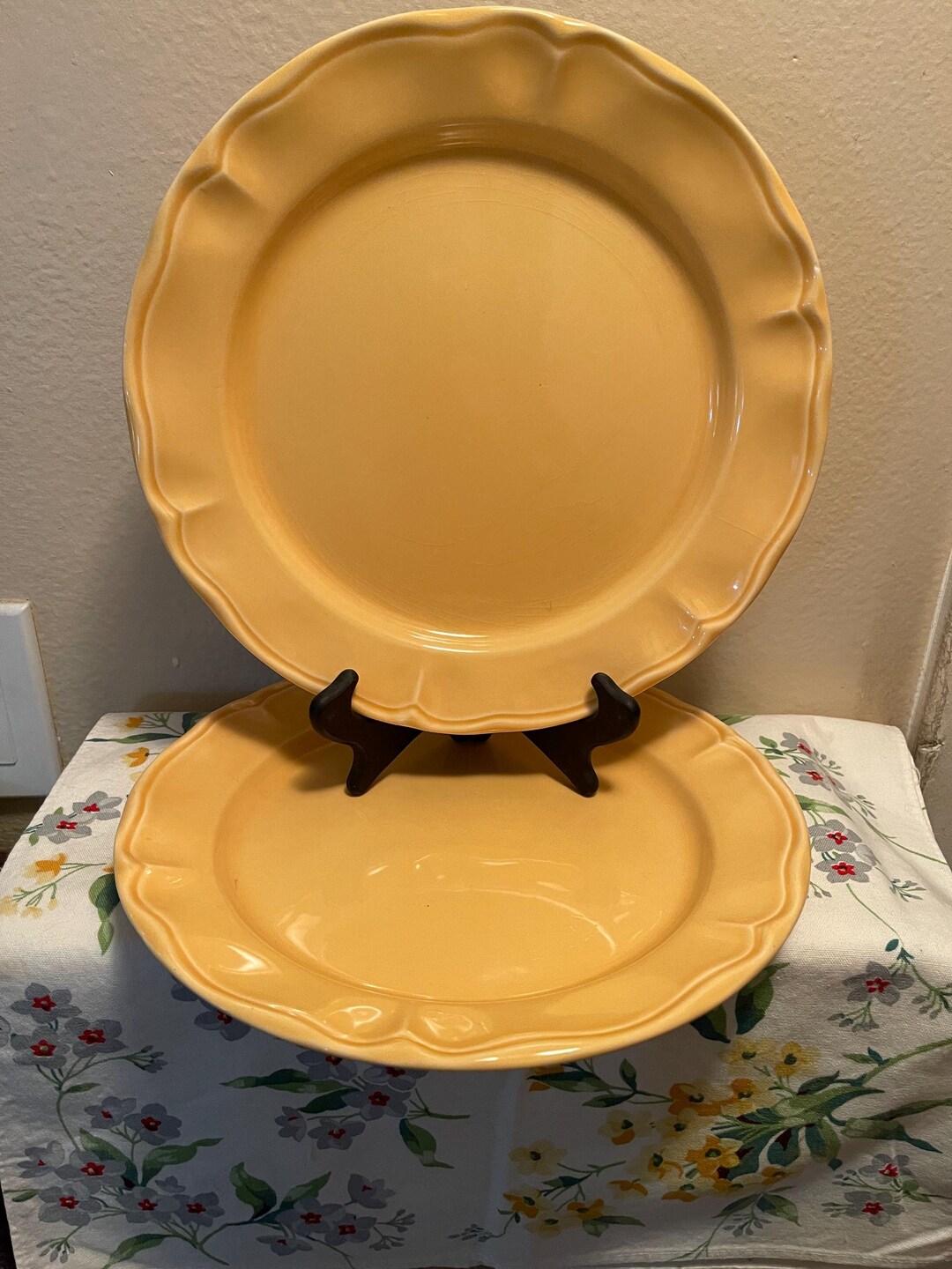 Varages Yellow Luberon Plates France 10 3/4" Plates Set of 2 - Etsy