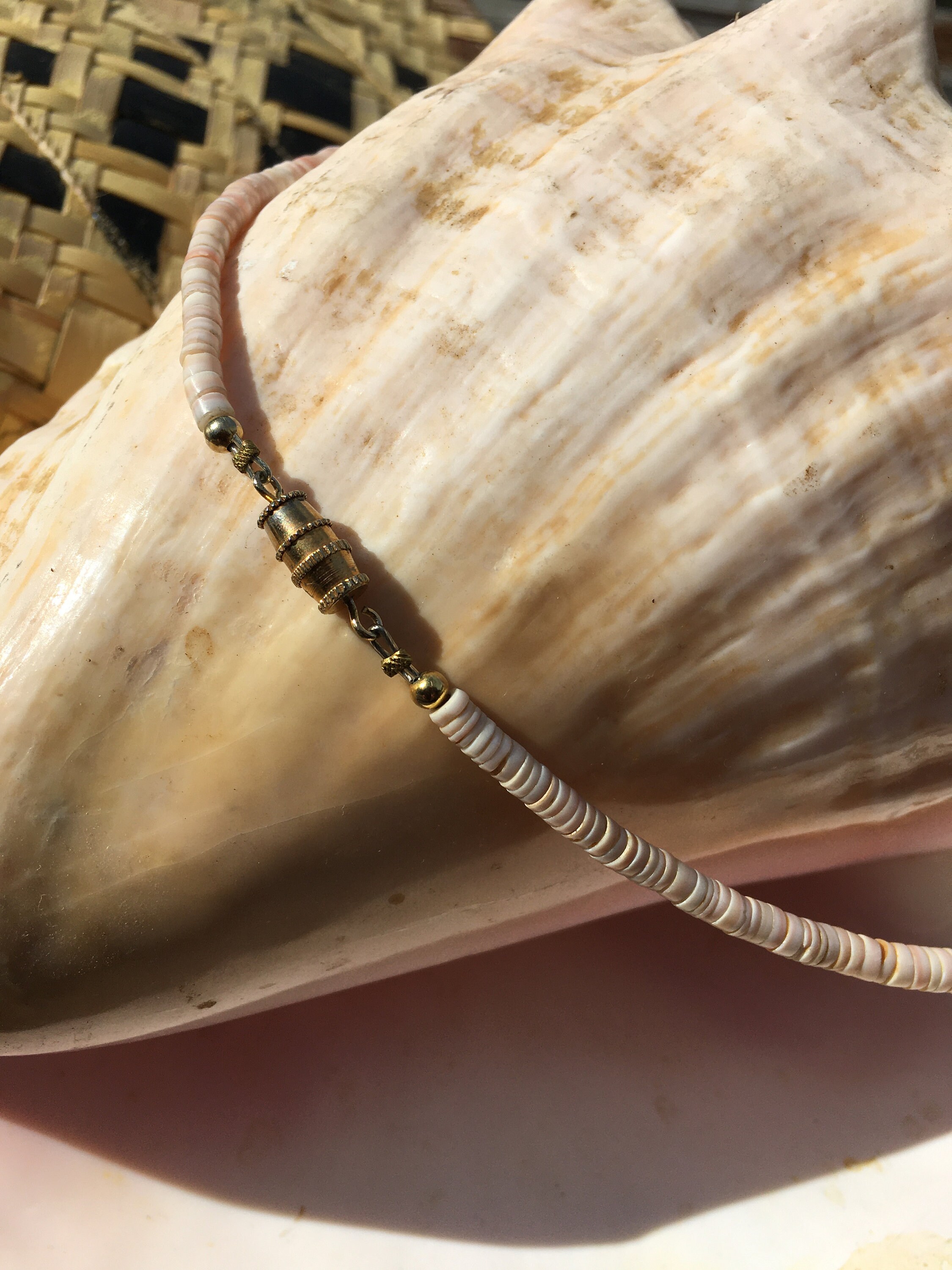 Vintage 70's Choker Red Lip Conch Heishi Cut Shell Hand Crafted Island ...