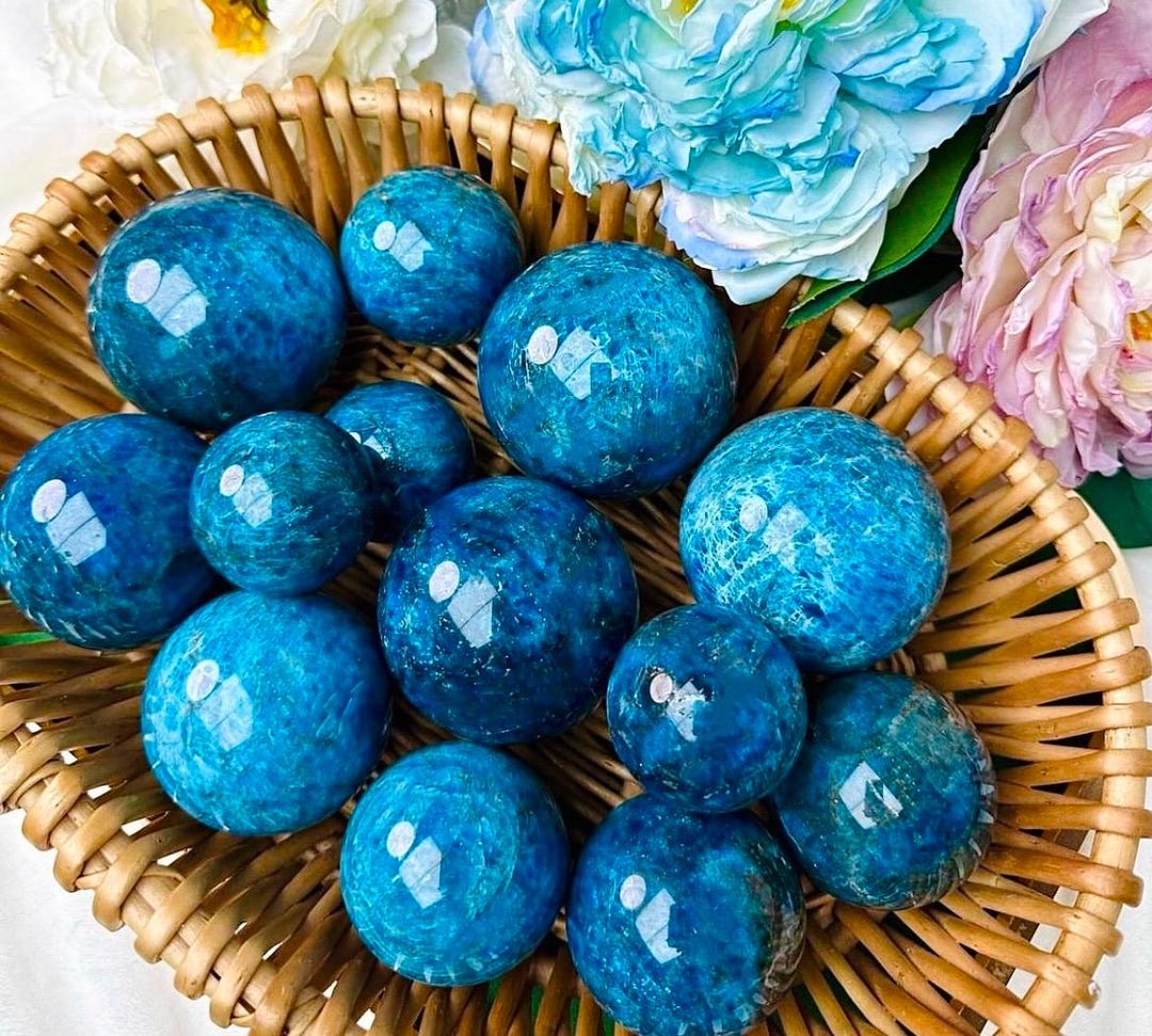 High Quality Blue Apatite Spheres Healing Crystals for Meditation Reiki ...