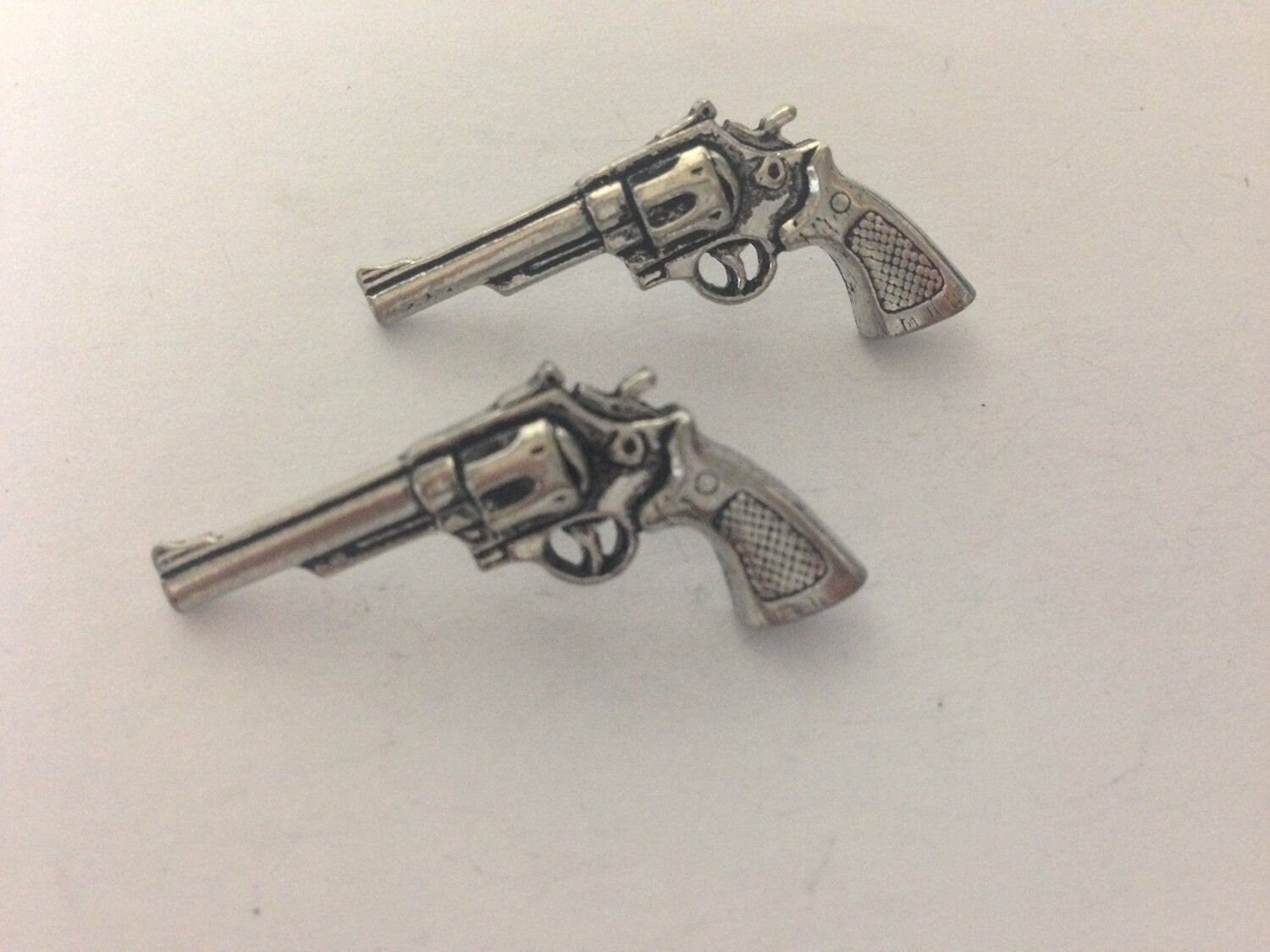 Moderno revólver G12 peltre inglés en gemelo enlace / tobogán | Etsy