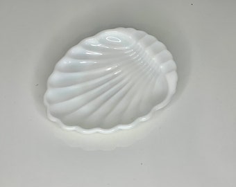 Milk Glass Shell Dish - Etsy